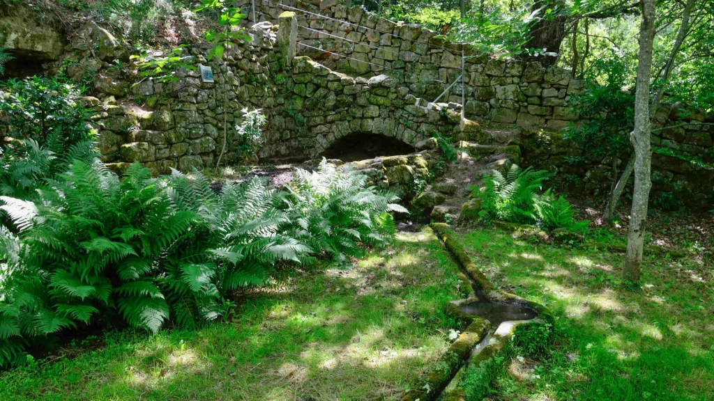 Ailhon, village de caractère pittoresque ardéchois - Ardèche Guide