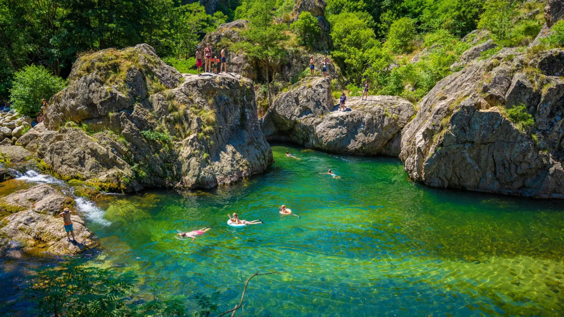 Lacs et rivières pour la baignade en Ardèche - Ardèche Guide