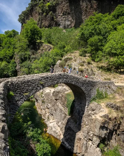 Ailhon, village de caractère pittoresque ardéchois - Ardèche Guide