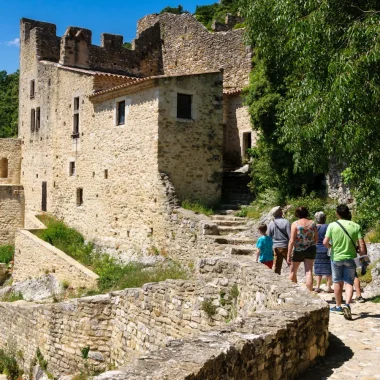 Ailhon, village de caractère pittoresque ardéchois - Ardèche Guide