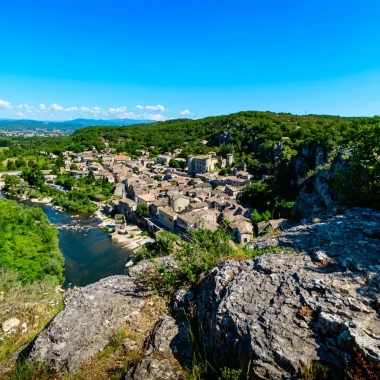 Ailhon, village de caractère pittoresque ardéchois - Ardèche Guide